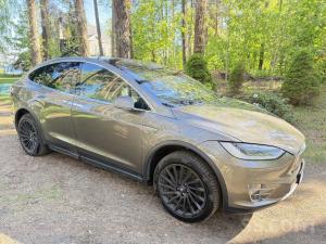 Brūns Tesla Model X 2016 Rīga, ar dzinēja tilpumu 0.00 L un nobraukumu 182 tūkst. km par 27590 €, foto 9 vietnē AUTOMOTO.COM.LV