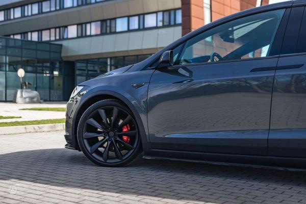 Tesla Model X 2016 in Klaipeda, with an engine capacity of 0.00 L and mileage of 160 thousand km for 32000 €, photo 11 on AUTOMOTO.COM.LV