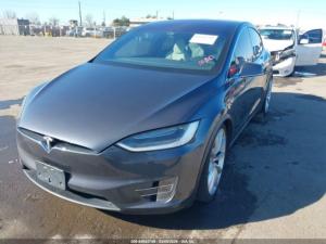 Tesla Model X 2016 Klaipėda, ar dzinēja tilpumu 0.00 L un nobraukumu 0 tūkst. km par 10900 €, foto 3 vietnē AUTOMOTO.COM.LV