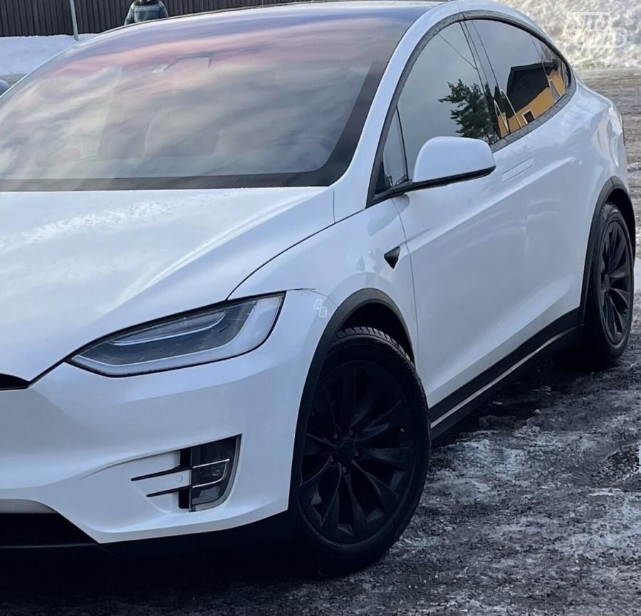 Tesla Model X 2017 Viļņa, ar dzinēja tilpumu 0.00 L un nobraukumu 118 tūkst. km par 32000 €, foto 9 vietnē AUTOMOTO.COM.LV