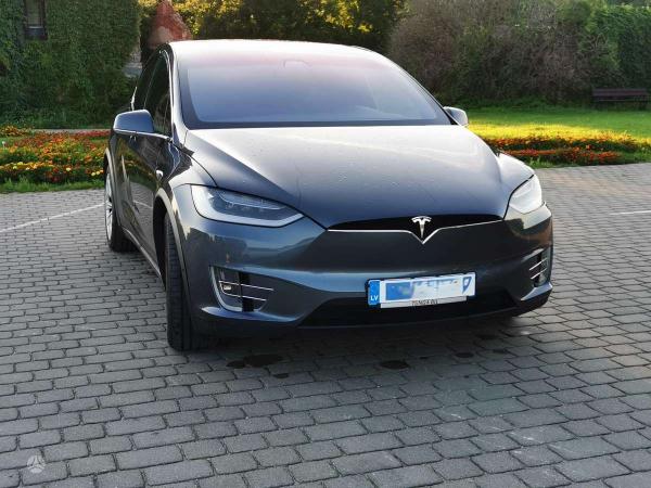 Тесла Модель X 2017 в Каунас, объемом двигателя 0.00 л и пробегом 220 тыс. км за 22750 €, фото 3 на AUTOMOTO.COM.LV