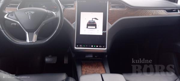 Tesla Model X 2018 Tartu, ar dzinēja tilpumu 0.00 L un nobraukumu 141 tūkst. km par 28300 €, foto 4 vietnē AUTOMOTO.COM.LV