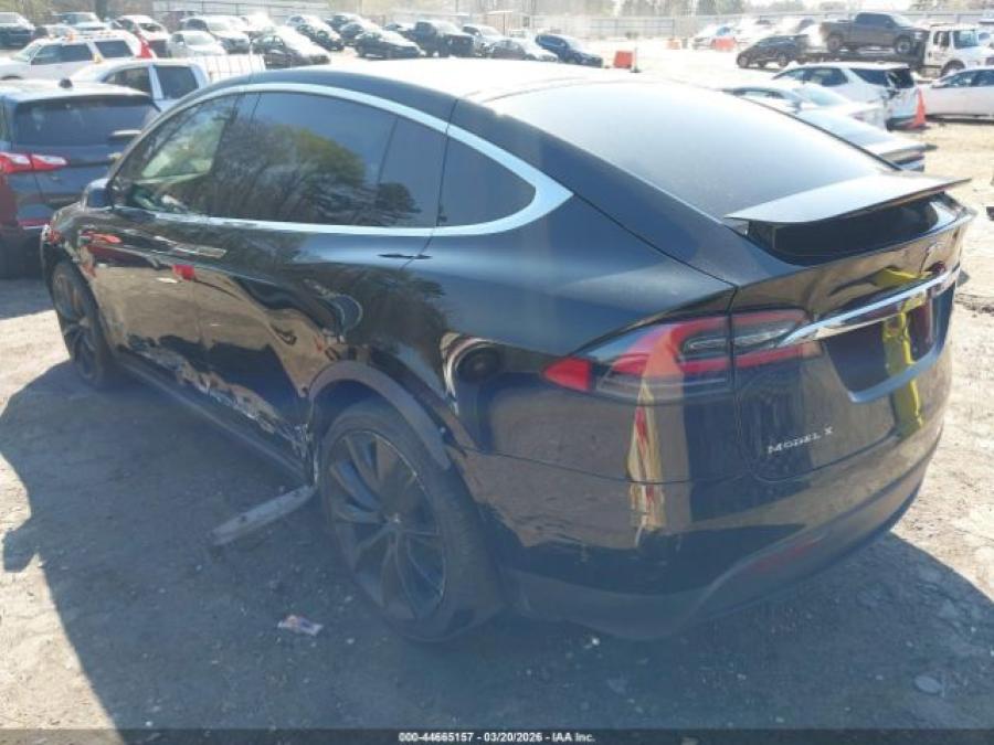 Tesla Model X 2018 Klaipėda, ar dzinēja tilpumu 0.00 L un nobraukumu 0 tūkst. km par 10100 €, foto 4 vietnē AUTOMOTO.COM.LV