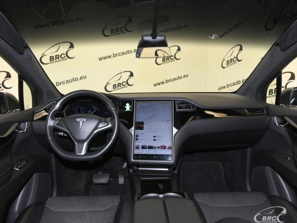 Tesla Model X 2018 Viļņa, ar dzinēja tilpumu 0.00 L un nobraukumu 214 tūkst. km par 19900 €, foto 3 vietnē AUTOMOTO.COM.LV