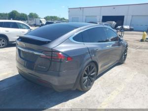 Tesla Model X 2020 in Klaipeda, with an engine capacity of 0.00 L and mileage of 0 thousand km for 12600 €, photo 5 on AUTOMOTO.COM.LV