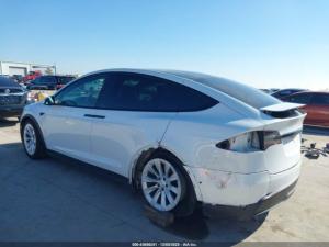 Tesla Model X 2022 Klaipėda, ar dzinēja tilpumu 0.00 L un nobraukumu 0 tūkst. km par 17700 €, foto 3 vietnē AUTOMOTO.COM.LV