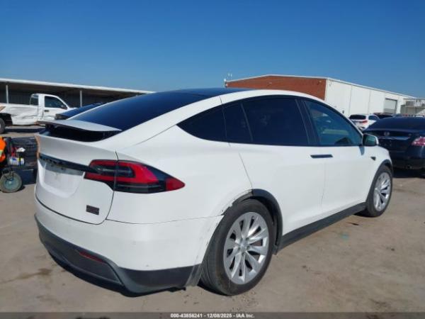 Tesla Model X 2022 in Klaipeda, with an engine capacity of 0.00 L and mileage of 0 thousand km for 17700 €, photo 4 on AUTOMOTO.COM.LV