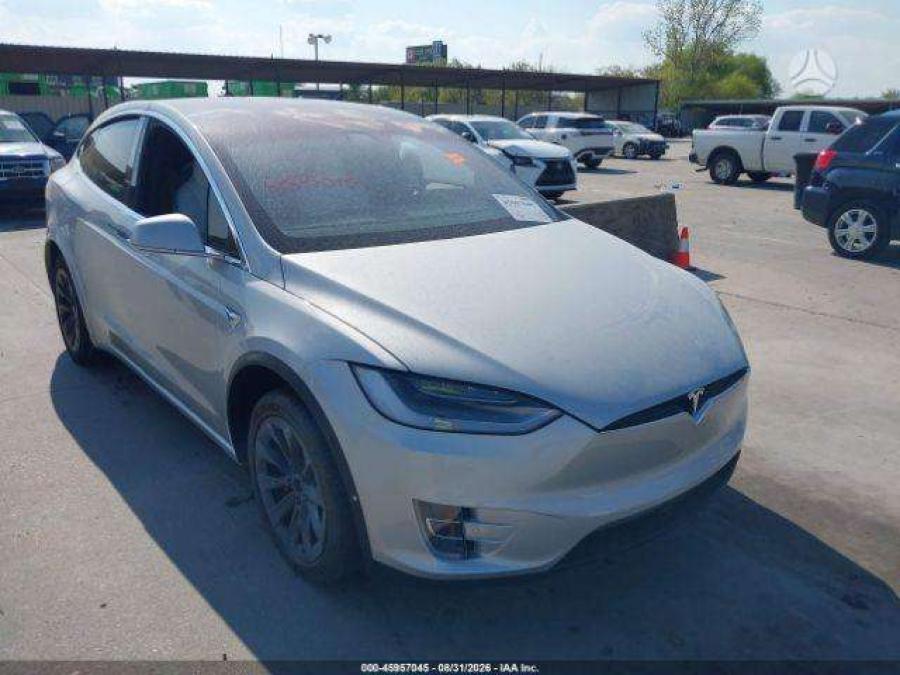 Grey Tesla Model X 2016 in Klaipeda, with an engine capacity of 0.00 L and mileage of 0 thousand km for 8100 €, photo 1 on AUTOMOTO.COM.LV