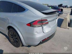 Grey Tesla Model X 2016 in Klaipeda, with an engine capacity of 0.00 L and mileage of 0 thousand km for 8100 €, photo 12 on AUTOMOTO.COM.LV