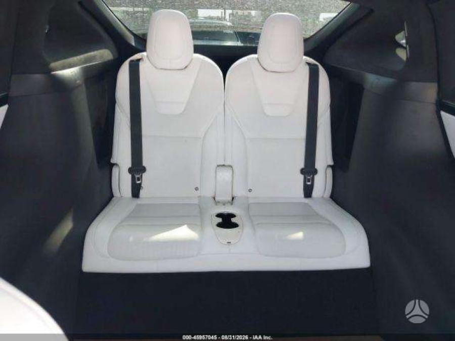 Grey Tesla Model X 2016 in Klaipeda, with an engine capacity of 0.00 L and mileage of 0 thousand km for 8100 €, photo 16 on AUTOMOTO.COM.LV