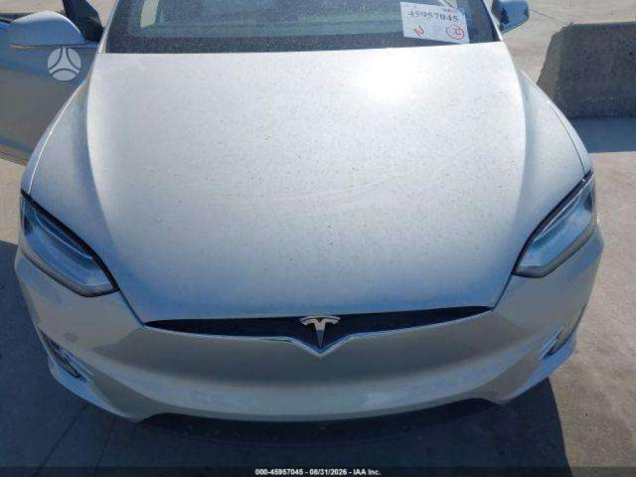 Grey Tesla Model X 2016 in Klaipeda, with an engine capacity of 0.00 L and mileage of 0 thousand km for 8100 €, photo 20 on AUTOMOTO.COM.LV