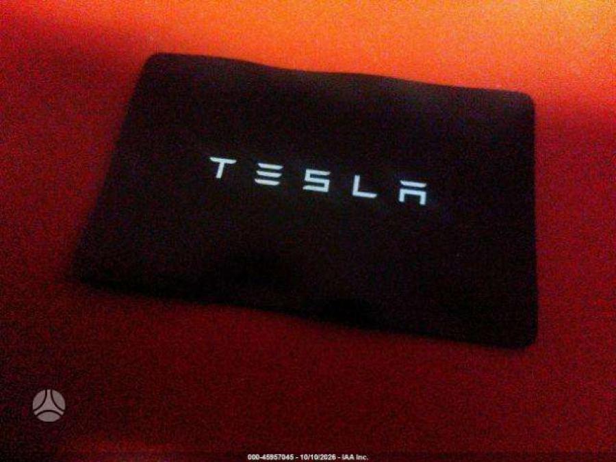 Grey Tesla Model X 2016 in Klaipeda, with an engine capacity of 0.00 L and mileage of 0 thousand km for 8100 €, photo 23 on AUTOMOTO.COM.LV