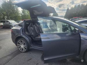 Pelēks Tesla Model X 2017 Kauņa, ar dzinēja tilpumu 0.00 L un nobraukumu 225 tūkst. km par 17999 €, foto 13 vietnē AUTOMOTO.COM.LV