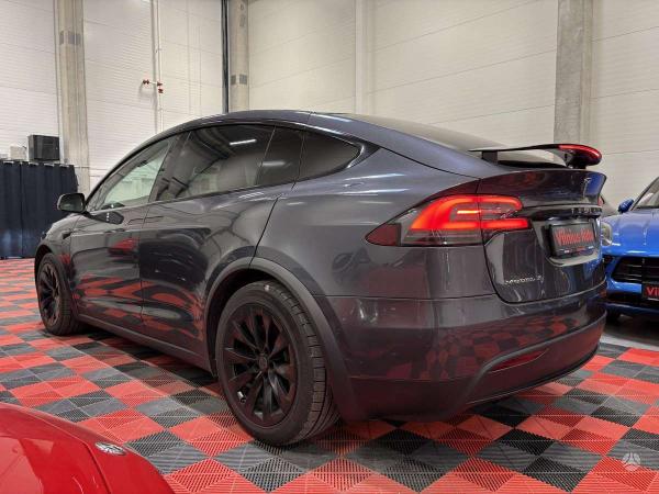 Grey Tesla Model X 2017 in Vilnius, with an engine capacity of 0.00 L and mileage of 192 thousand km for 21000 €, photo 6 on AUTOMOTO.COM.LV