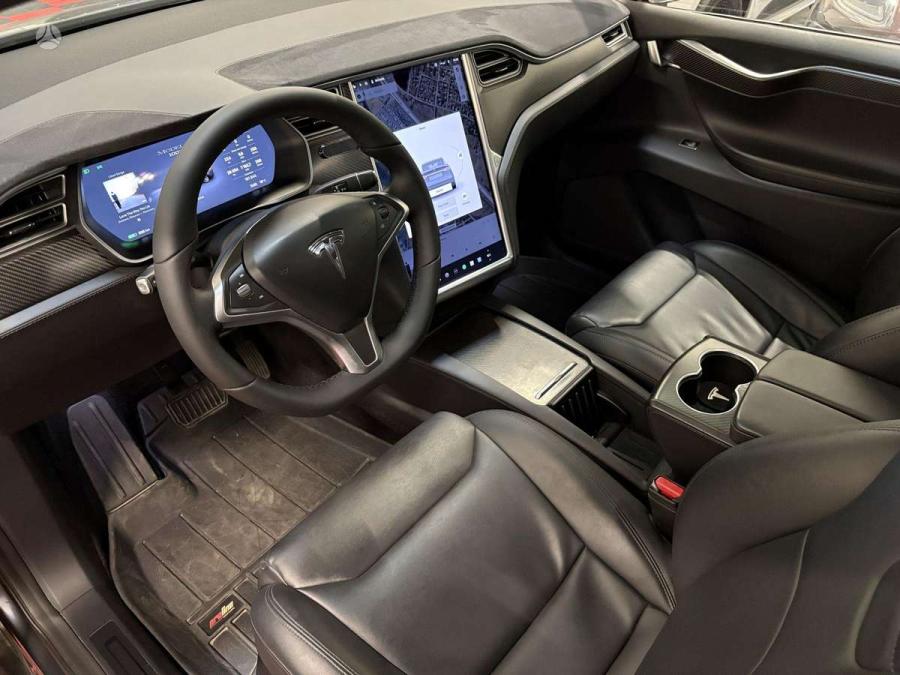 Pelēks Tesla Model X 2017 Viļņa, ar dzinēja tilpumu 0.00 L un nobraukumu 192 tūkst. km par 21000 €, foto 10 vietnē AUTOMOTO.COM.LV
