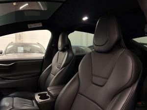 Pelēks Tesla Model X 2017 Viļņa, ar dzinēja tilpumu 0.00 L un nobraukumu 192 tūkst. km par 21000 €, foto 13 vietnē AUTOMOTO.COM.LV