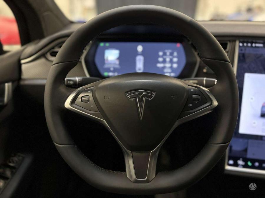 Pelēks Tesla Model X 2017 Viļņa, ar dzinēja tilpumu 0.00 L un nobraukumu 192 tūkst. km par 21000 €, foto 19 vietnē AUTOMOTO.COM.LV