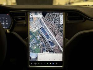 Pelēks Tesla Model X 2017 Viļņa, ar dzinēja tilpumu 0.00 L un nobraukumu 192 tūkst. km par 21000 €, foto 22 vietnē AUTOMOTO.COM.LV