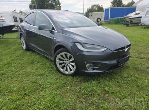 Grey Tesla Model X 2017 in Jelgava, with an engine capacity of 0.00 L and mileage of 259 thousand km for 18000 €, photo  on AUTOMOTO.COM.LV