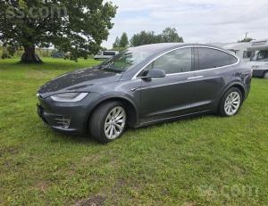 Grey Tesla Model X 2017 in Jelgava, with an engine capacity of 0.00 L and mileage of 259 thousand km for 18000 €, photo 3 on AUTOMOTO.COM.LV