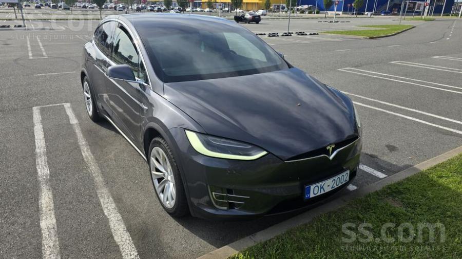 Pelēks Tesla Model X 2018 Rīga, ar dzinēja tilpumu 0.00 L un nobraukumu 209 tūkst. km par 22500 €, foto 1 vietnē AUTOMOTO.COM.LV