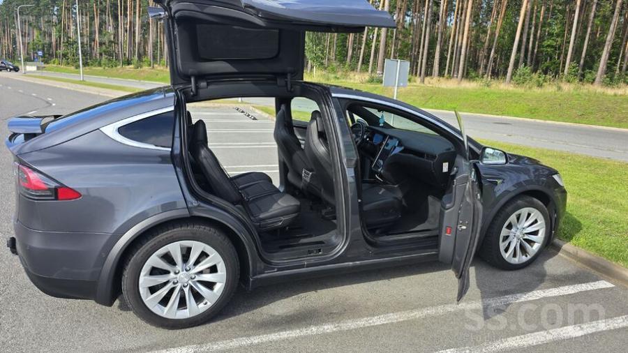 Pelēks Tesla Model X 2018 Rīga, ar dzinēja tilpumu 0.00 L un nobraukumu 209 tūkst. km par 22500 €, foto 12 vietnē AUTOMOTO.COM.LV