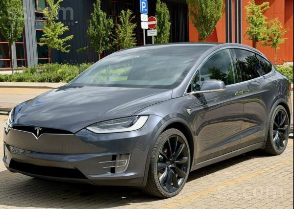 Pelēks Tesla Model X 2019 Rīga, ar dzinēja tilpumu 0.00 L un nobraukumu 164 tūkst. km par 29777 €, foto 1 vietnē AUTOMOTO.COM.LV
