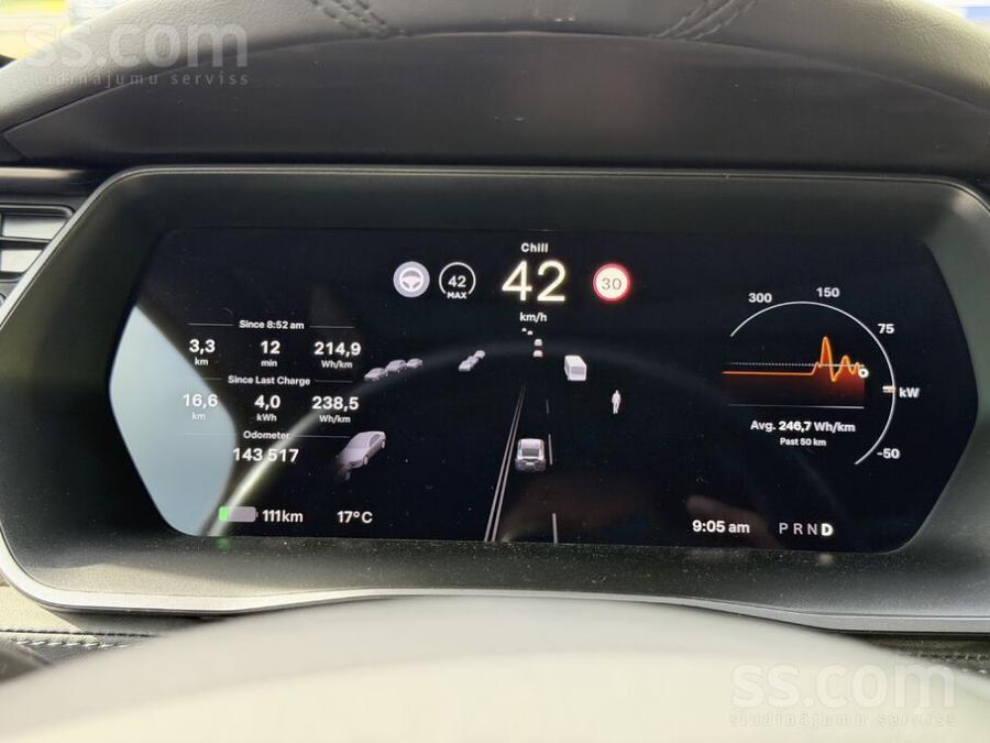 Grey Tesla Model X 2020 in Riga, with an engine capacity of 0.00 L and mileage of 144 thousand km for 33777 €, photo 18 on AUTOMOTO.COM.LV