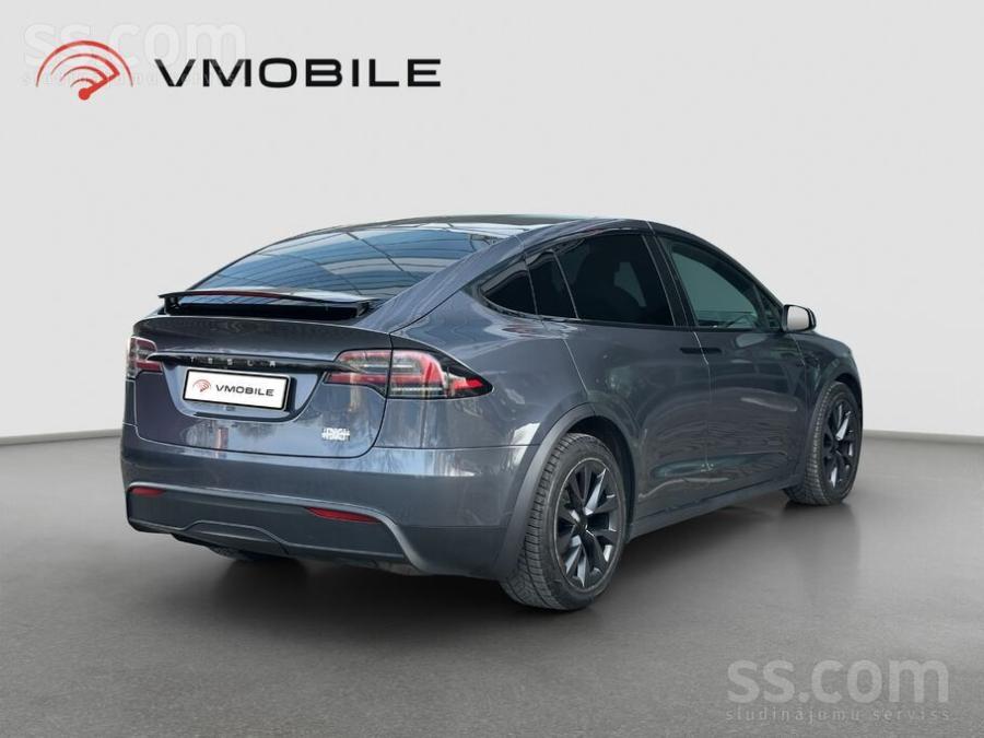 Pelēks Tesla Model X 2023 Rīga, ar dzinēja tilpumu 0.00 L un nobraukumu 52 tūkst. km par 71990 €, foto 3 vietnē AUTOMOTO.COM.LV