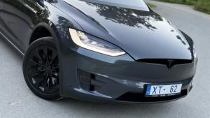 Grey Tesla Model X 2018 in Jurmala, with an engine capacity of 0.00 L and mileage of 100 thousand km for 27000 €, photo 12 on AUTOMOTO.COM.LV