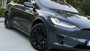 Grey Tesla Model X 2018 in Jurmala, with an engine capacity of 0.00 L and mileage of 100 thousand km for 27000 €, photo 13 on AUTOMOTO.COM.LV