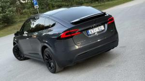 Grey Tesla Model X 2018 in Jurmala, with an engine capacity of 0.00 L and mileage of 100 thousand km for 27000 €, photo 14 on AUTOMOTO.COM.LV