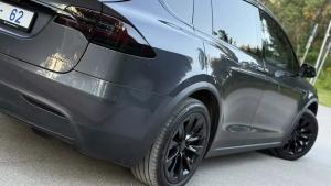 Grey Tesla Model X 2018 in Jurmala, with an engine capacity of 0.00 L and mileage of 100 thousand km for 27000 €, photo 17 on AUTOMOTO.COM.LV