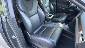 Grey Tesla Model X 2018 in Jurmala, with an engine capacity of 0.00 L and mileage of 100 thousand km for 27000 €, photo 19 on AUTOMOTO.COM.LV