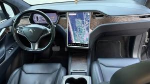 Grey Tesla Model X 2018 in Jurmala, with an engine capacity of 0.00 L and mileage of 100 thousand km for 27000 €, photo 23 on AUTOMOTO.COM.LV
