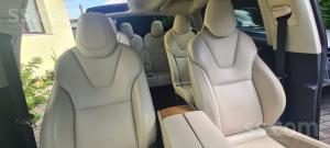Grey Tesla Model X 2018 in Riga, with an engine capacity of 0.00 L and mileage of 138 thousand km for 30500 €, photo 5 on AUTOMOTO.COM.LV