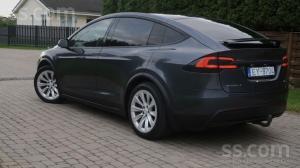 Grey Tesla Model X 2016 in Riga, with an engine capacity of 0.00 L and mileage of 149 thousand km for 20900 €, photo 5 on AUTOMOTO.COM.LV