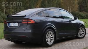Grey Tesla Model X 2016 in Riga, with an engine capacity of 0.00 L and mileage of 149 thousand km for 20900 €, photo 7 on AUTOMOTO.COM.LV