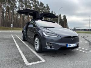 Grey Tesla Model X 2018 in Ogre, with an engine capacity of 0.00 L and mileage of 180 thousand km for 24000 €, photo 20 on AUTOMOTO.COM.LV