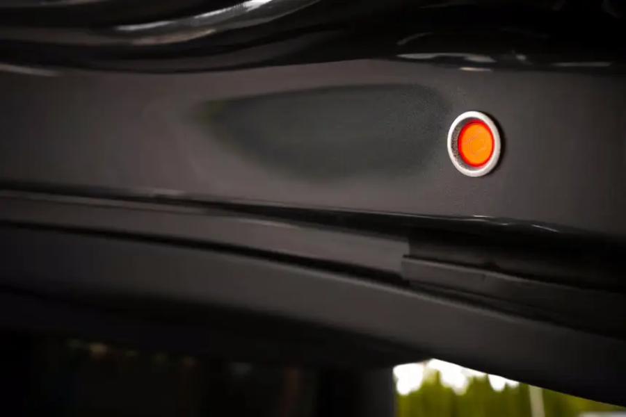 Pelēks Tesla Model X 2018 Jelgava, ar dzinēja tilpumu 0.00 L un nobraukumu 167 tūkst. km par 31000 €, foto 12 vietnē AUTOMOTO.COM.LV
