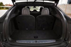 Pelēks Tesla Model X 2018 Jelgava, ar dzinēja tilpumu 0.00 L un nobraukumu 167 tūkst. km par 31000 €, foto 28 vietnē AUTOMOTO.COM.LV