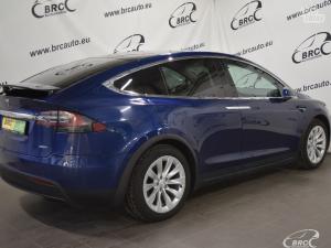Pelēks Tesla Model X 2017 Rīga, ar dzinēja tilpumu 0.00 L un nobraukumu 68 tūkst. km par 38900 €, foto 2 vietnē AUTOMOTO.COM.LV