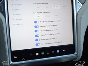 Pelēks Tesla Model X 2017 Rīga, ar dzinēja tilpumu 0.00 L un nobraukumu 68 tūkst. km par 38900 €, foto 7 vietnē AUTOMOTO.COM.LV