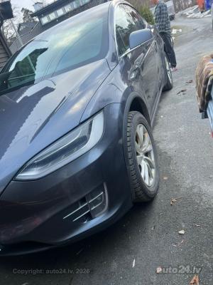 Pelēks Tesla Model X 2018 Tallina, ar dzinēja tilpumu 0.00 L un nobraukumu 226 tūkst. km par 13900 €, foto 2 vietnē AUTOMOTO.COM.LV