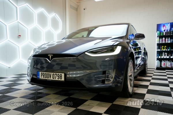 Tesla Model X 2020 Tallina vietnē Pelēks Tesla Model X 2020 Tallina, ar dzinēja tilpumu 0.00 L un nobraukumu 125 tūkst. km par 34990 €, foto 1 vietnē AUTOMOTO.COM.LV