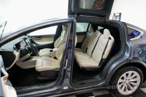 Grey Tesla Model X 2020 in Tallinn, with an engine capacity of 0.00 L and mileage of 125 thousand km for 34990 €, photo 4 on AUTOMOTO.COM.LV