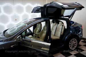 Grey Tesla Model X 2020 in Tallinn, with an engine capacity of 0.00 L and mileage of 125 thousand km for 34990 €, photo 13 on AUTOMOTO.COM.LV