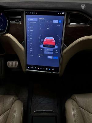 Sarkans Tesla Model X 2016 Viļņa, ar dzinēja tilpumu 0.00 L un nobraukumu 98 tūkst. km par 21000 €, foto 17 vietnē AUTOMOTO.COM.LV