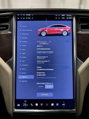 Red Tesla Model X 2016 in Vilnius, with an engine capacity of 0.00 L and mileage of 106 thousand km for 20000 €, photo 19 on AUTOMOTO.COM.LV