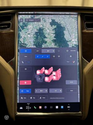 Red Tesla Model X 2016 in Vilnius, with an engine capacity of 0.00 L and mileage of 106 thousand km for 20000 €, photo 24 on AUTOMOTO.COM.LV